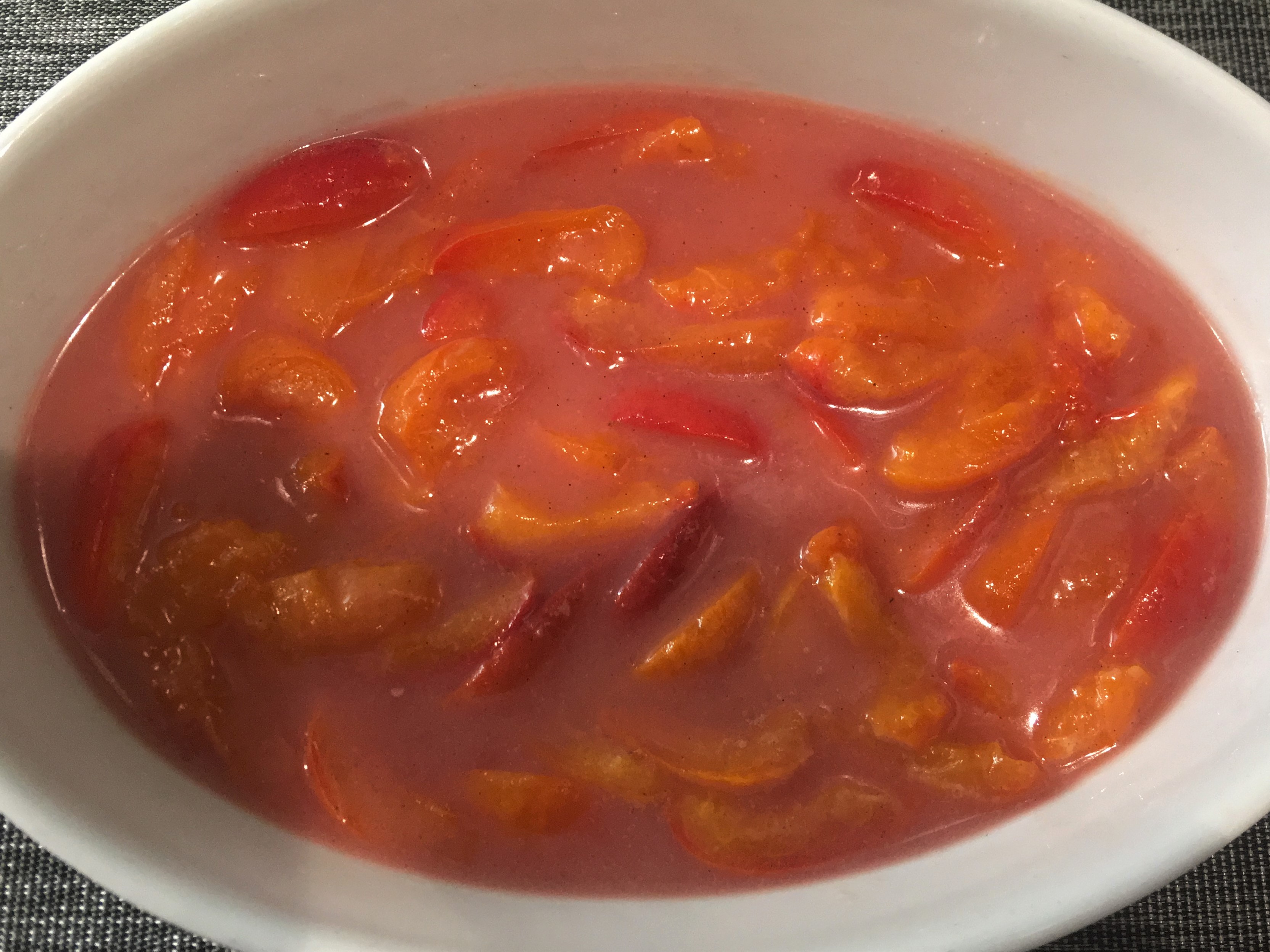 Abrikozen in roze Aalbessen gelei – Cultfood